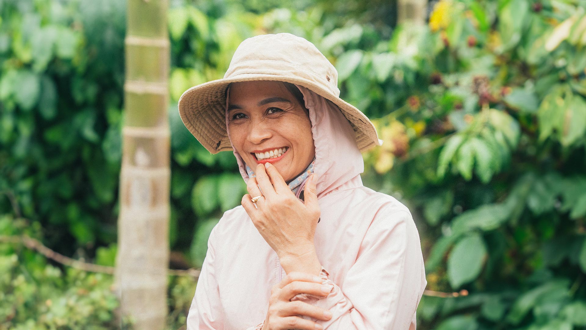 Nescafé plan: Empowering female farmers | Nestlé Global