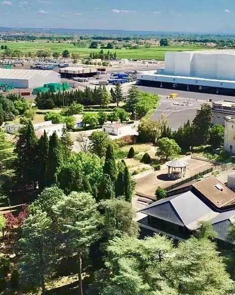 Perrier water brand | Nestlé Global